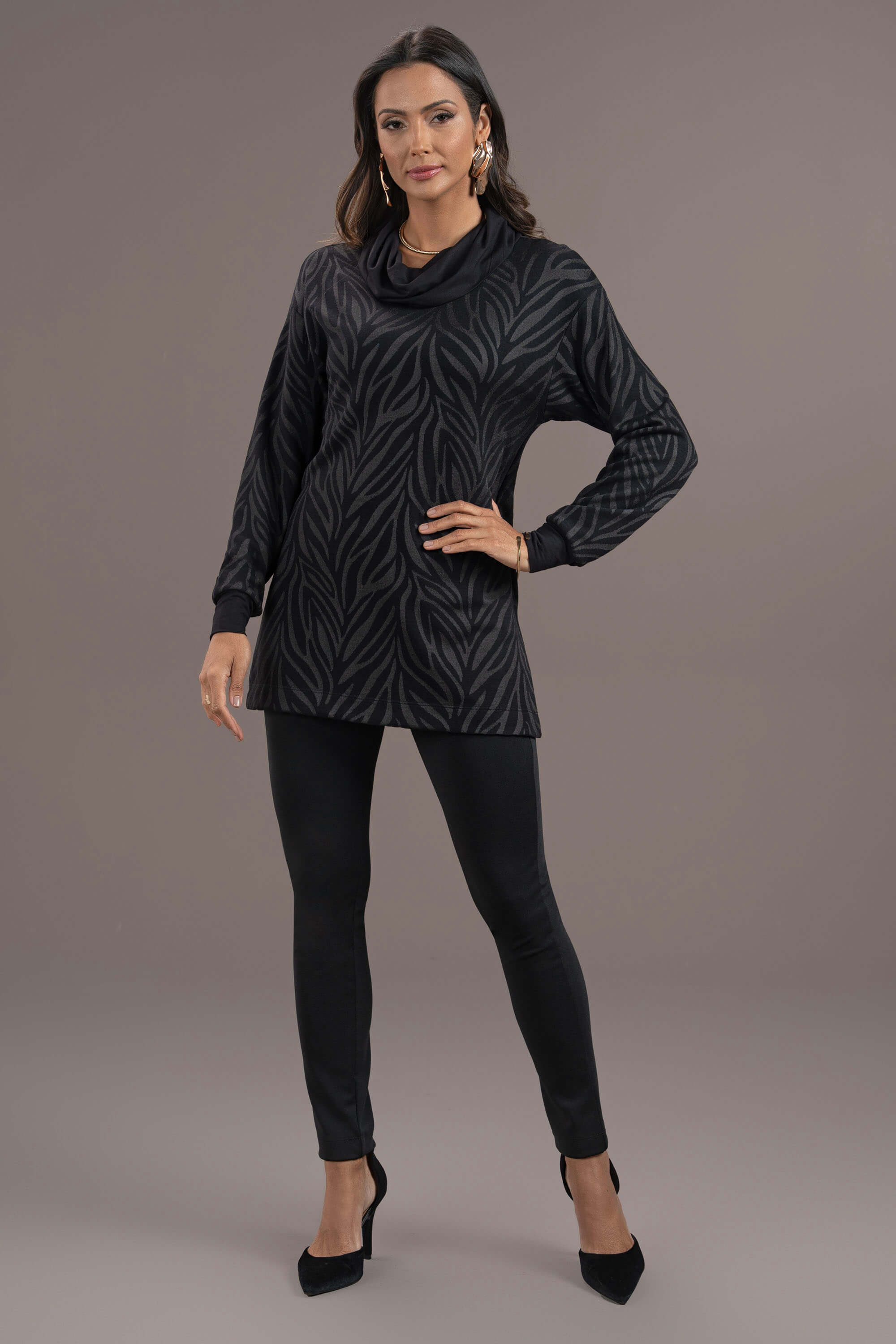 MAX PULL SAFIRA PRETO